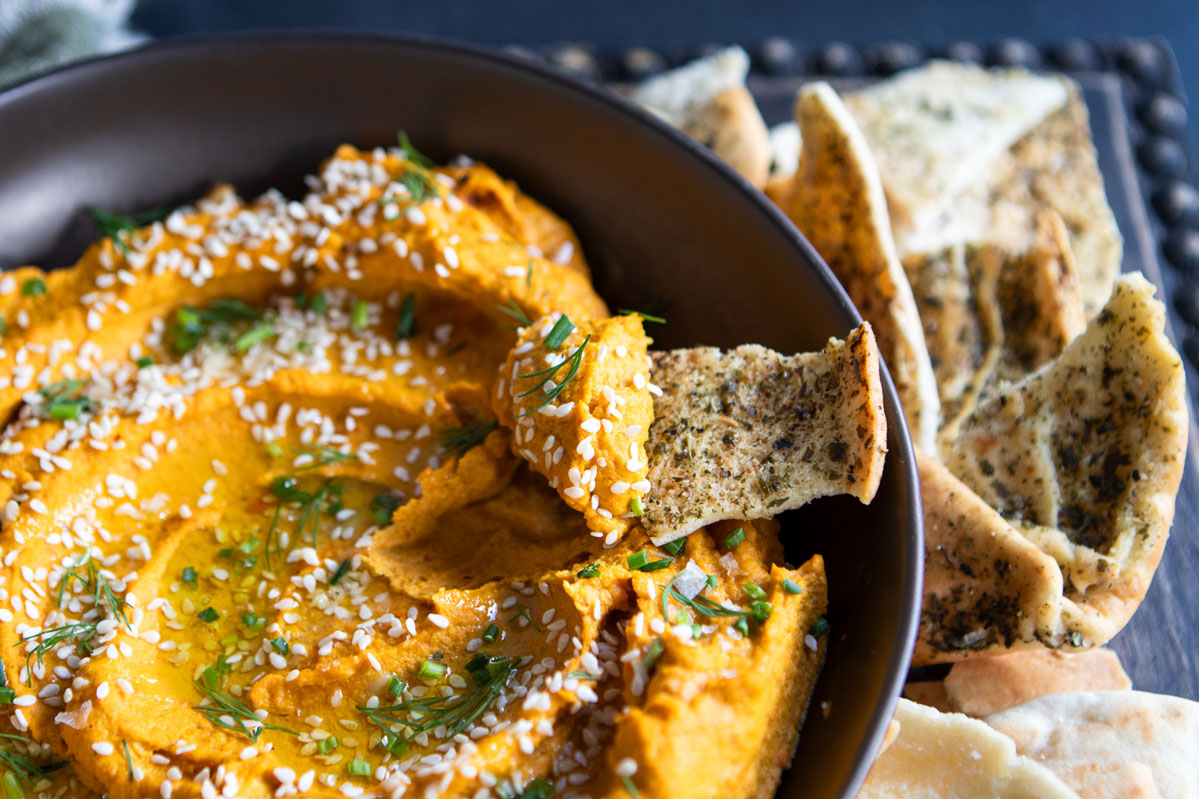 Paprika-Roasted Carrot Hummus | The Fancy Pants Kitchen