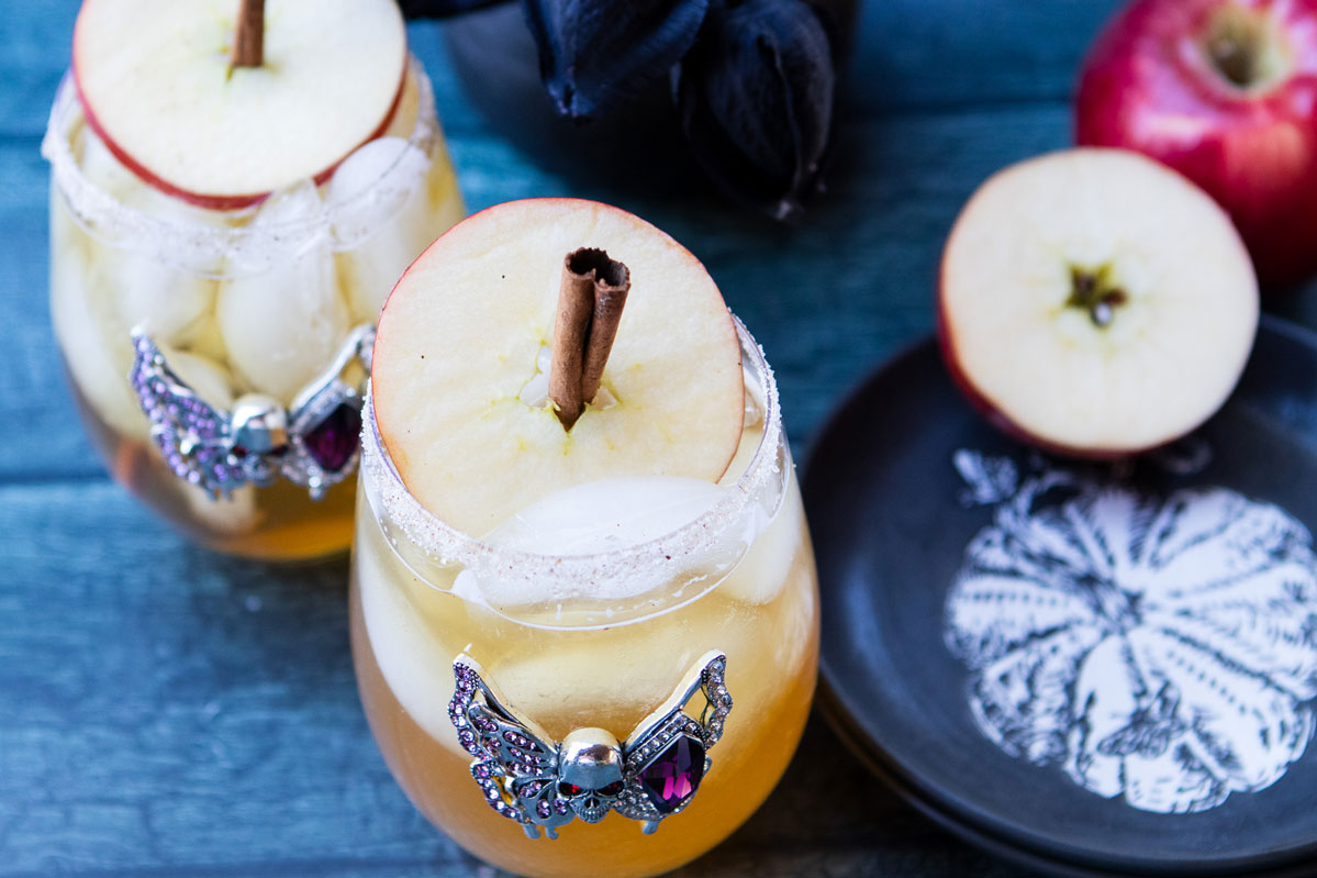 Haunted Orchard Cocktail | The Fancy Pants Kitchen