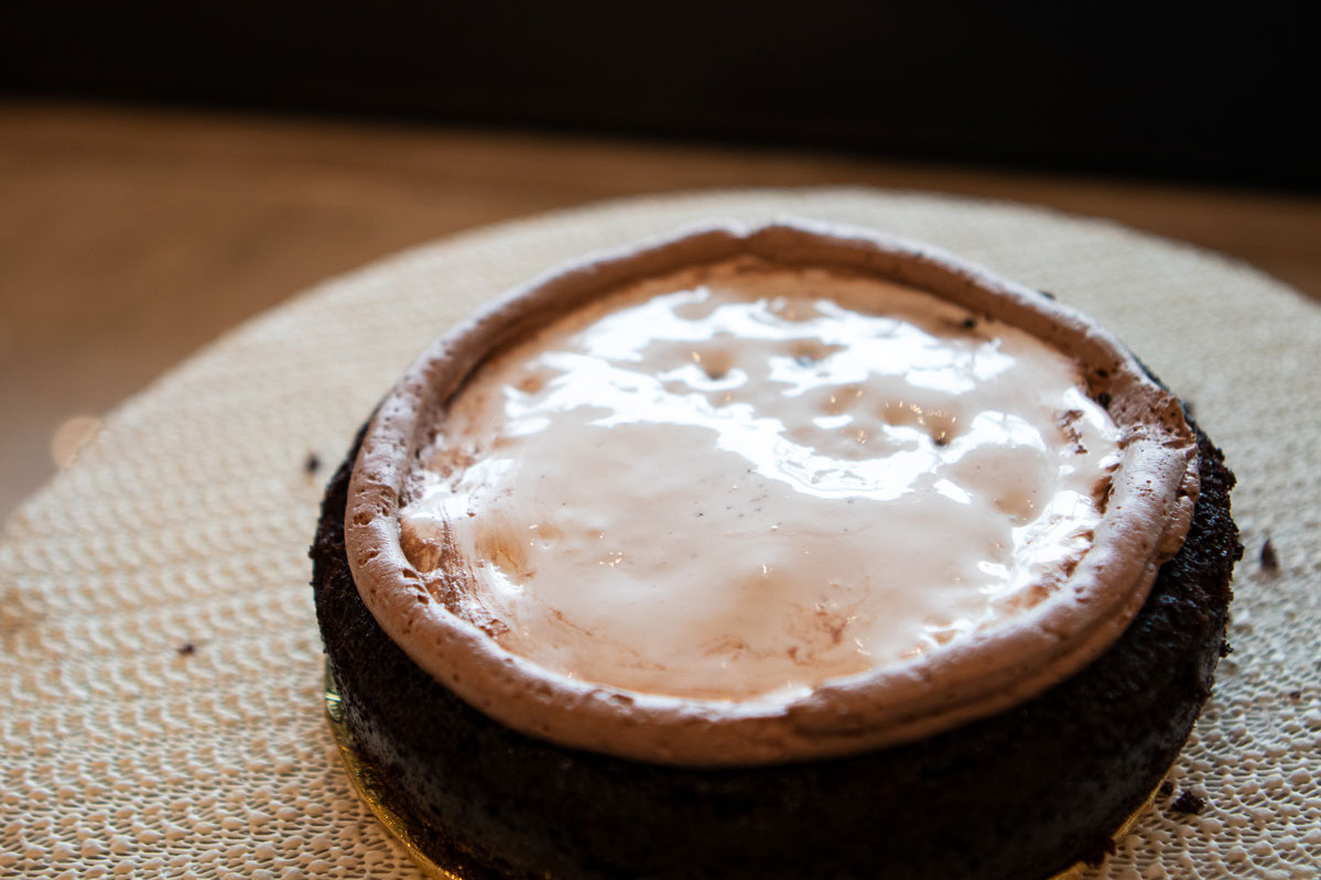 Hot Cocoa Cake | The Fancy Pants Kitchen