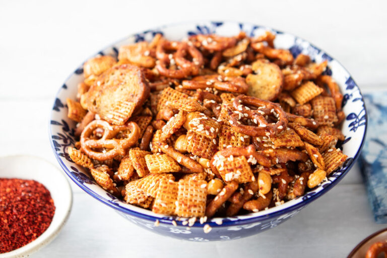 Sweet and Spicy Sesame Snack Mix | The Fancy Pants Kitchen
