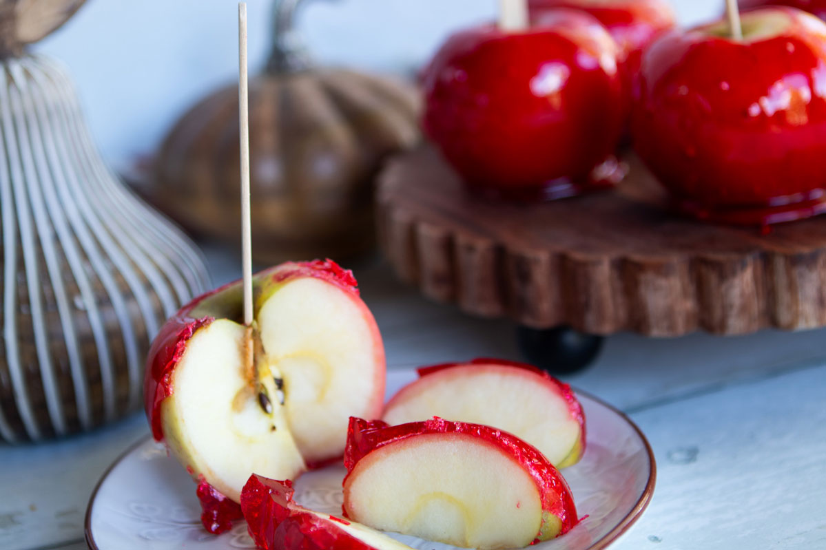 Red Candy Apples | The Fancy Pants Kitchen
